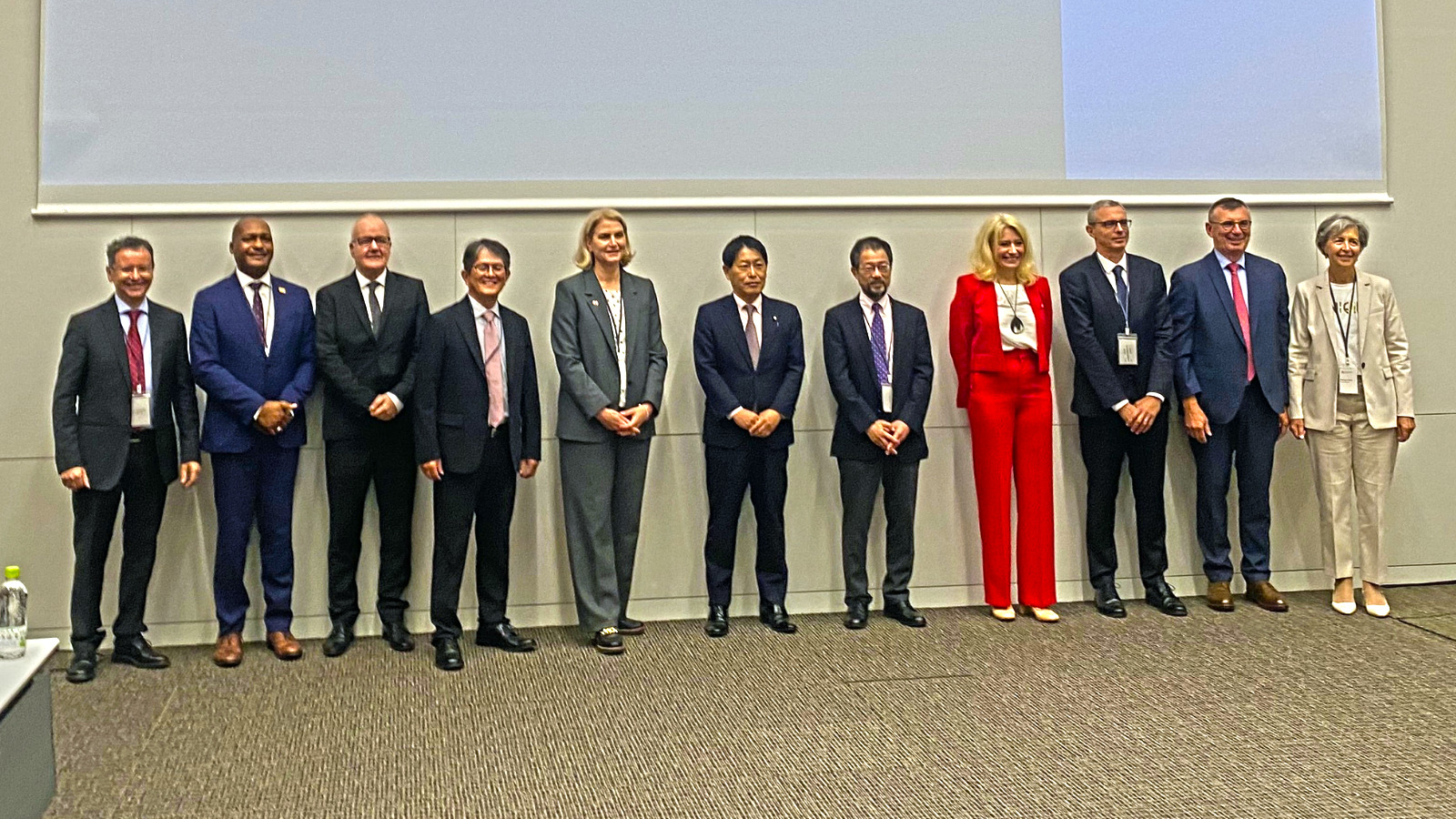 WOAH Director General at the 5th G7 Chief Veterinary Officers Forum ...